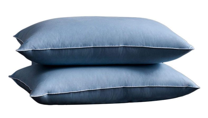 Down Pillows vs. Feather Pillows - What's the Difference? - Sleep Advisor