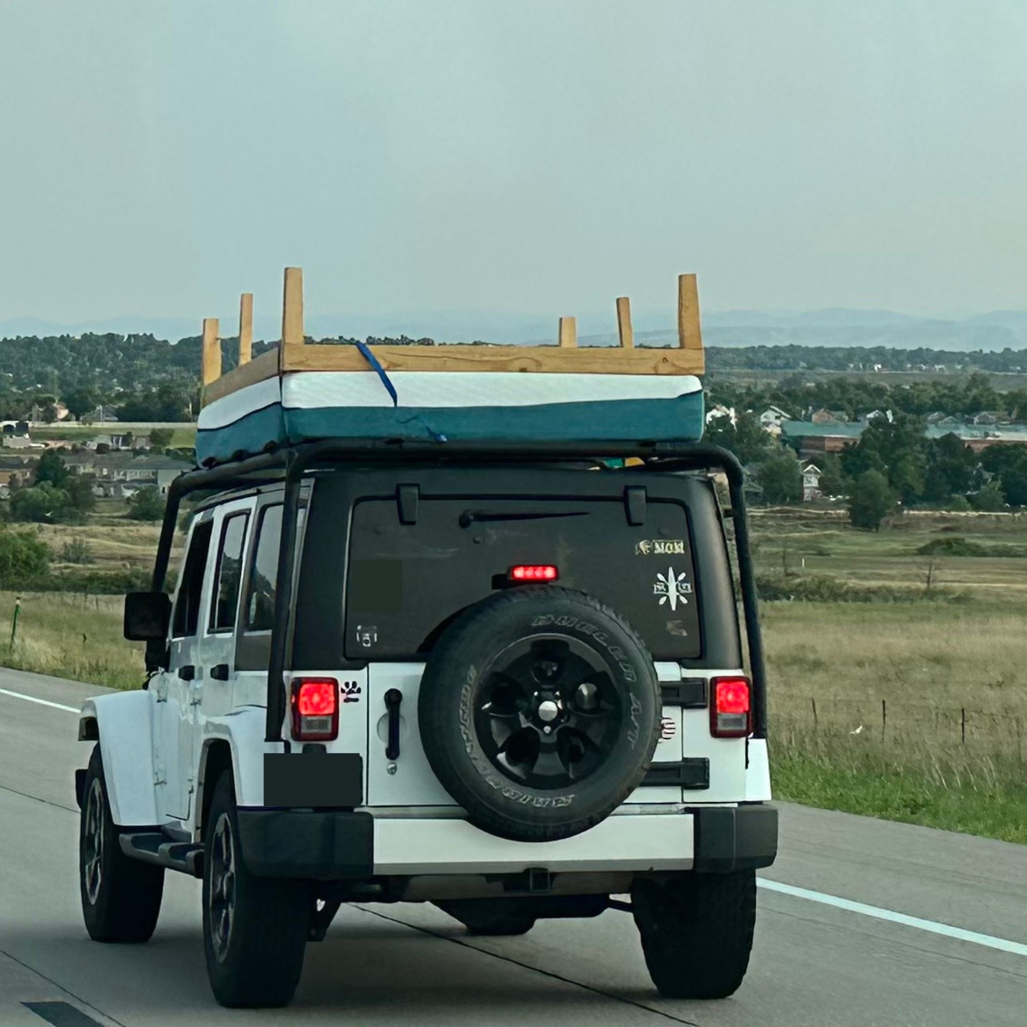 How to Move a Mattress – Tips for Transporting a Bed - Sleep Advisor